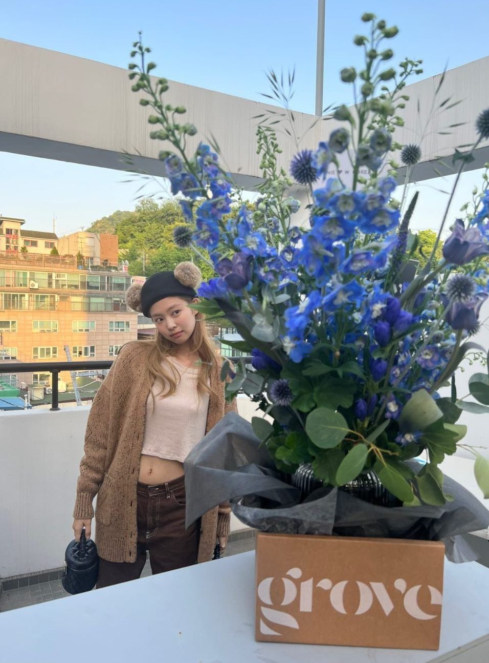 BLACKPINK's Jennie Shows Off Her Weight Loss And Tiny Waist - Koreaboo