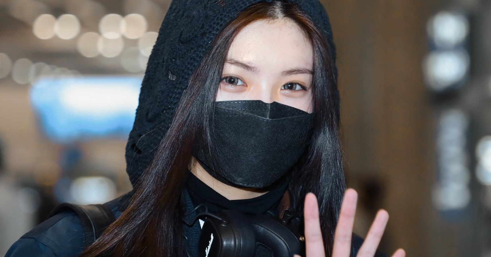 EVERGLOW Fans Are Elated As Yiren Returns From Her 10-Month Hiatus - Koreaboo