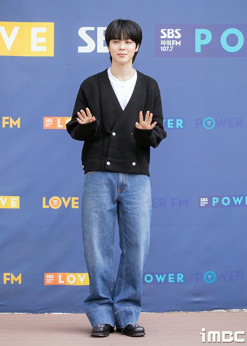 BTS's Jimin Shares How He Dodged Getting Recognized By A Fan While ...