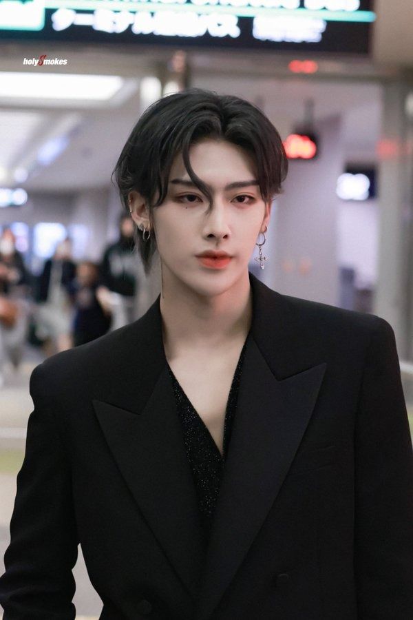 ZEROBASEONE's Ricky Shocks Fans By Debuting A Completely New And ...