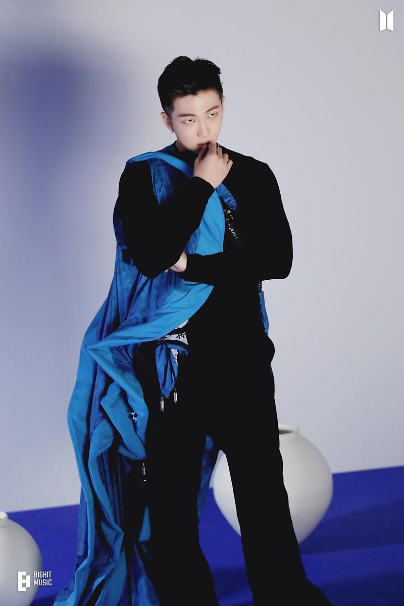 BTS Are Fashion Kings In New "GQ" & "Vogue" Behind The Scenes Photos ...