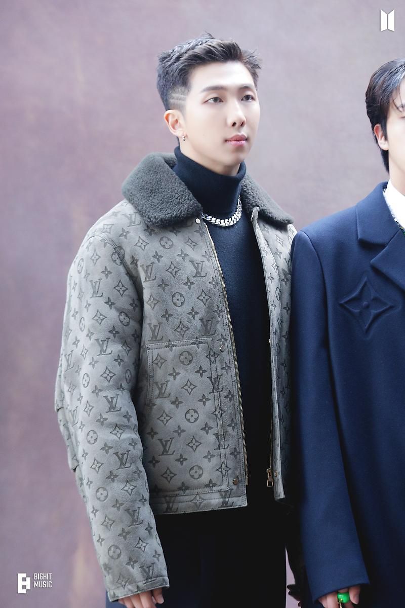 BTS Are Fashion Kings In New "GQ" & "Vogue" Behind The Scenes Photos ...