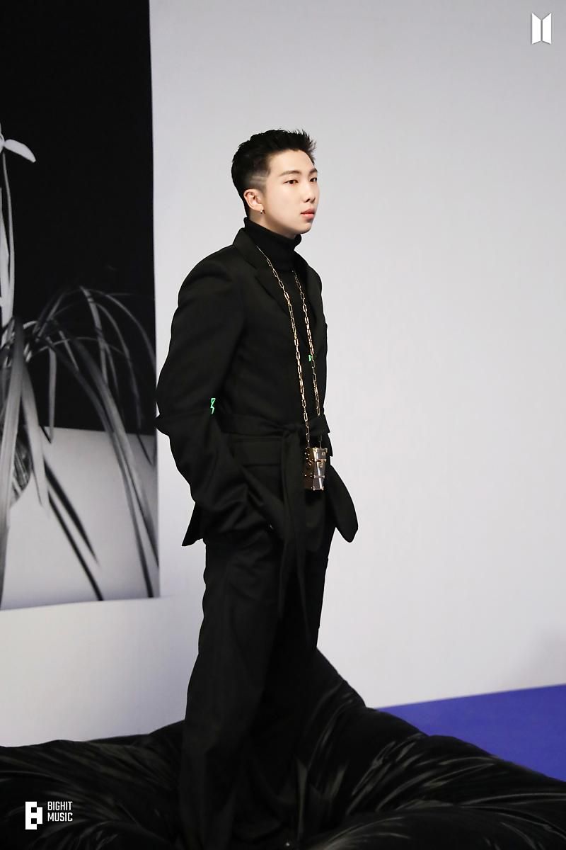 BTS Are Fashion Kings In New "GQ" & "Vogue" Behind The Scenes Photos ...