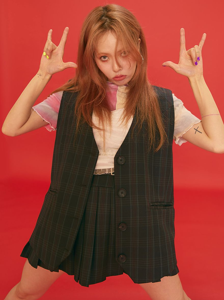 Only Hyuna Can Reach into Her Pants and Still Slay Her Photoshoot like ...