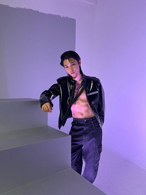 7 Times Stray Kids Felix's Baby Face Didn't Match His Manly Body - Koreaboo