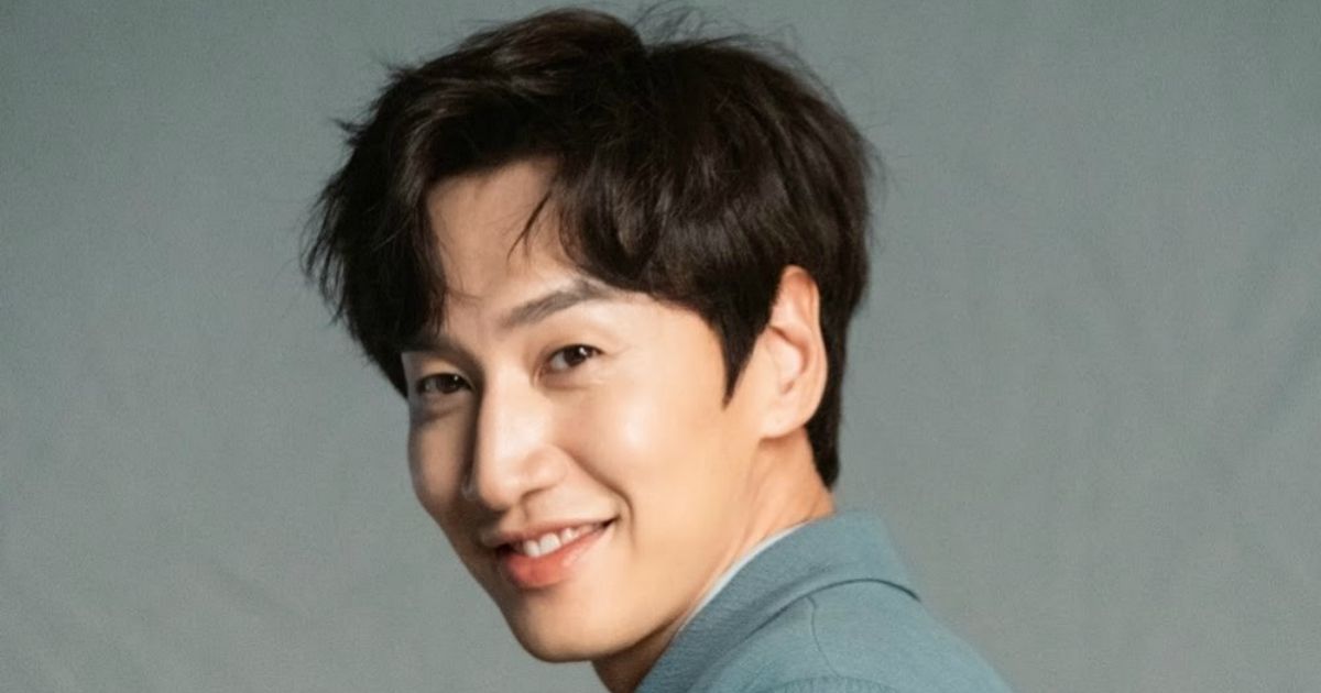 Lee Kwang Soo Reveals The Person Who Is His "Emotional Rock" - Koreaboo