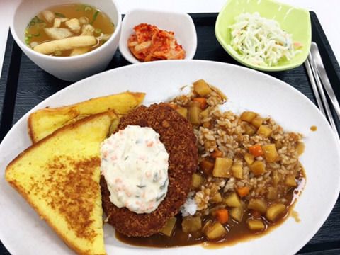 Here's What The Inside Of A Korean Women's University Dorm Looks Like