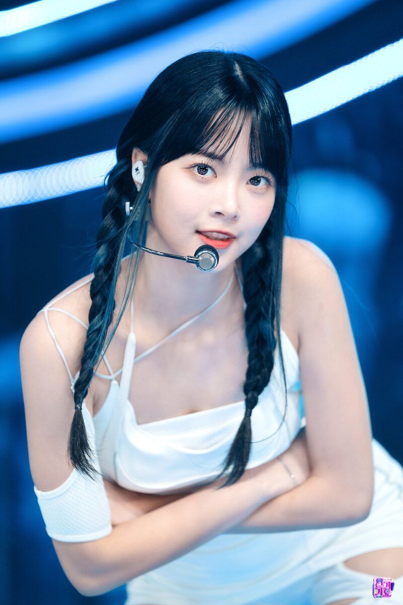 K-Pop Besties: LE SSERAFIM's Eunchae Names The Only K-Pop Idol She Is Currently Friends With ...