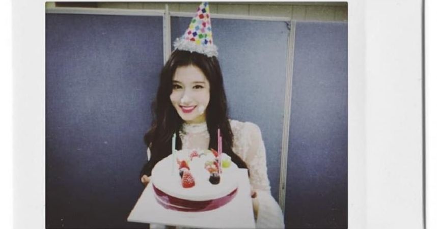 TWICE's Sana Posts a Stunning Update for Her Birthday - Koreaboo