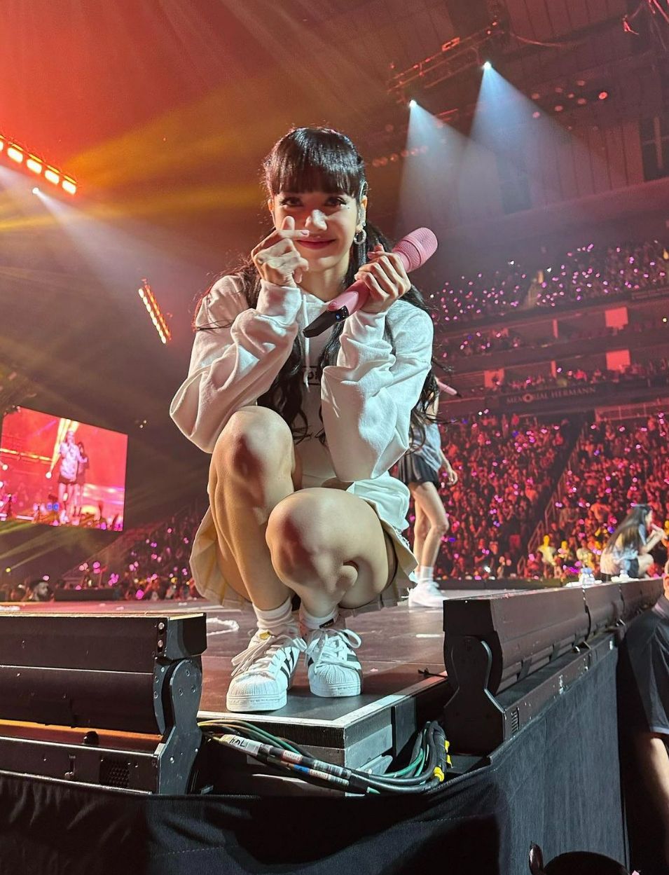 13 Unedited Moments Showing What BLACKPINK's Lisa Actually Looks Like ...