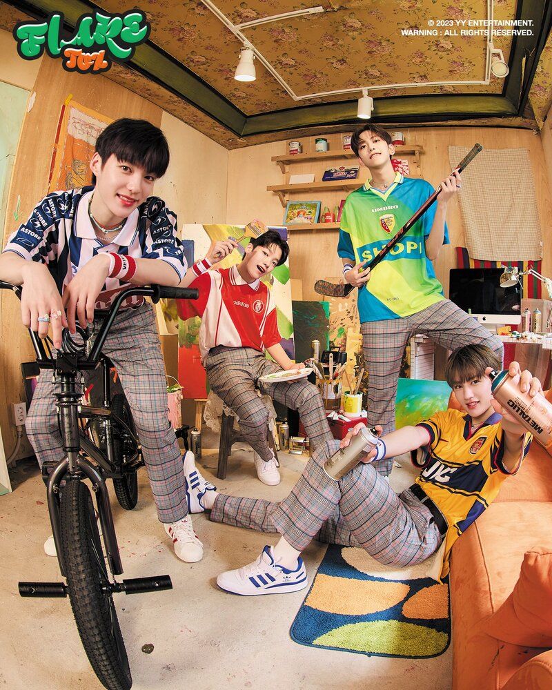 "That Dude Who's Gay" — Rookie Idol Goes Viral For Being Unfiltered ...