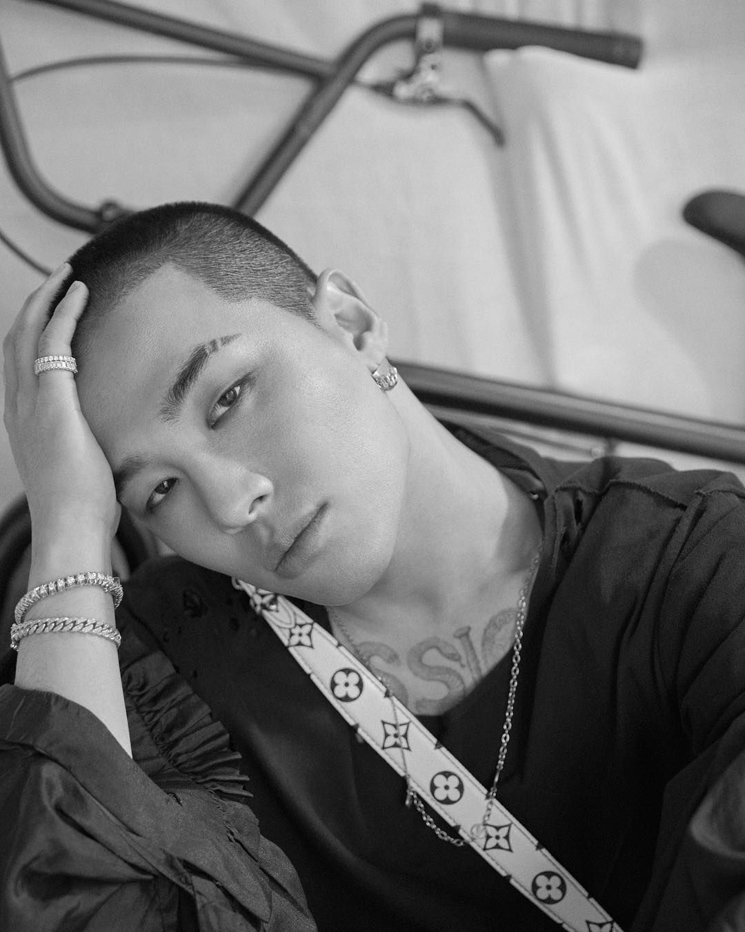 Taeyang Cut His Hair For The Army And It Actually Looks Freakin' Hot
