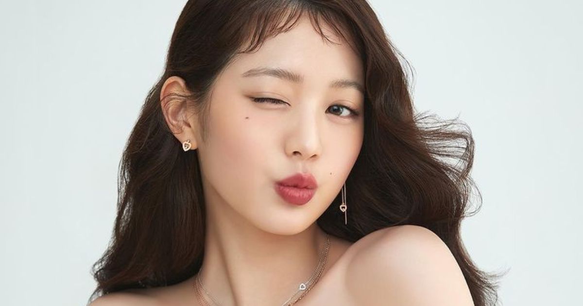 Fansite Spoils IVE's Jang Wonyoung For Her Birthday - Here Are All 50+ Gifts She Got This Year ...