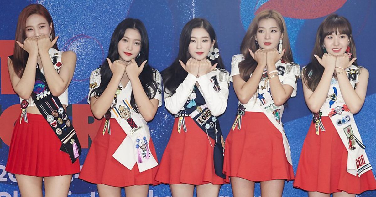 Here Are 10 Groups Who Pump Themselves Up By Shouting Their Group Chant ...