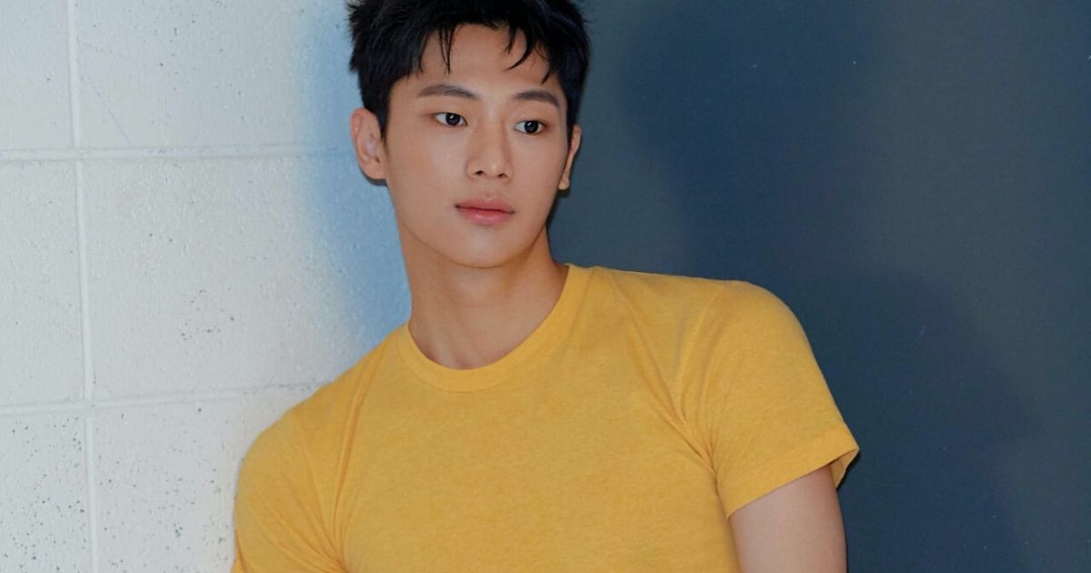 Lee Shin Young's Agency Announces Legal Action Against Netizen Who Accused Him Of A Violent Past ...