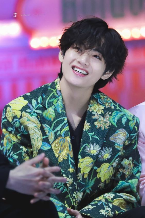 10+ Times BTS's V Became The Literal Embodiment Of Spring In Floral ...