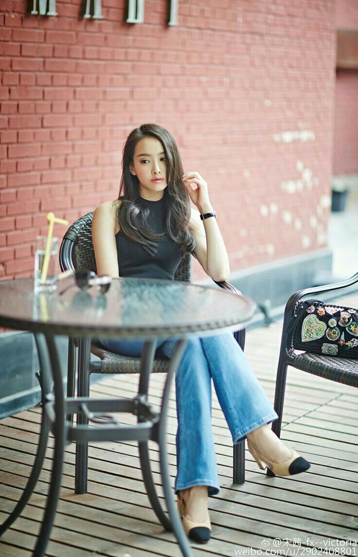 Here Is Every Foreign Artist Under The Big 3 - Koreaboo