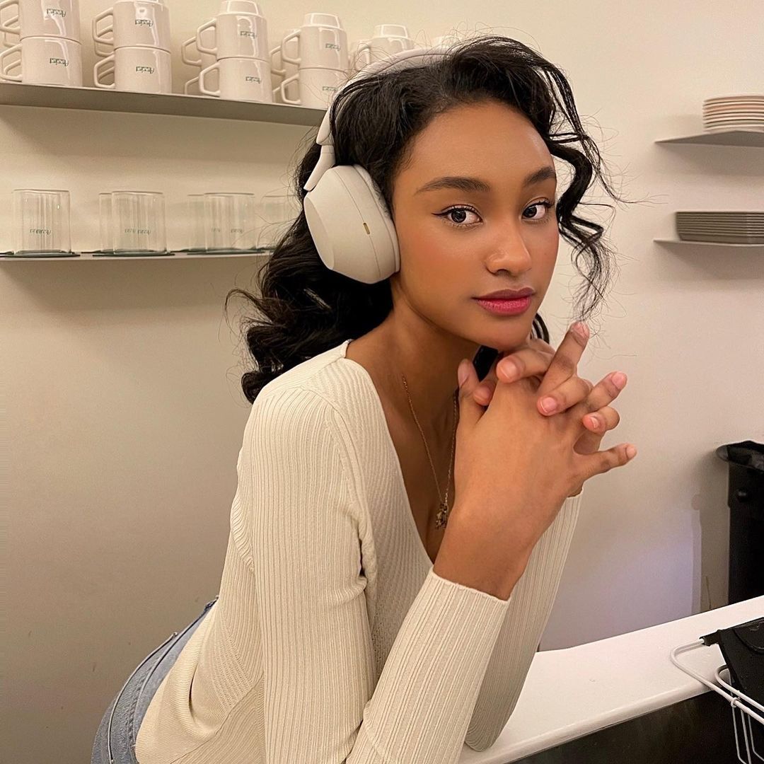 Meet Korea's Newest Famous Korean Nigerian Model Jenny Park, Signed By ...