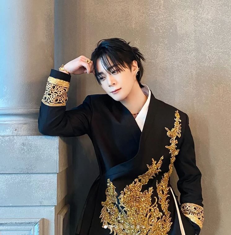 SEVENTEEN's Woozi Writes An Emotional Message To ASTRO's Moonbin On The ...