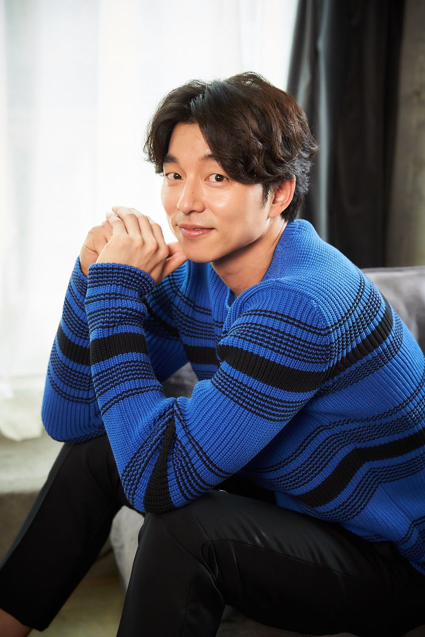 BLACKPINK's Rose And Lisa Are Both Obsessed With This Hot Actor