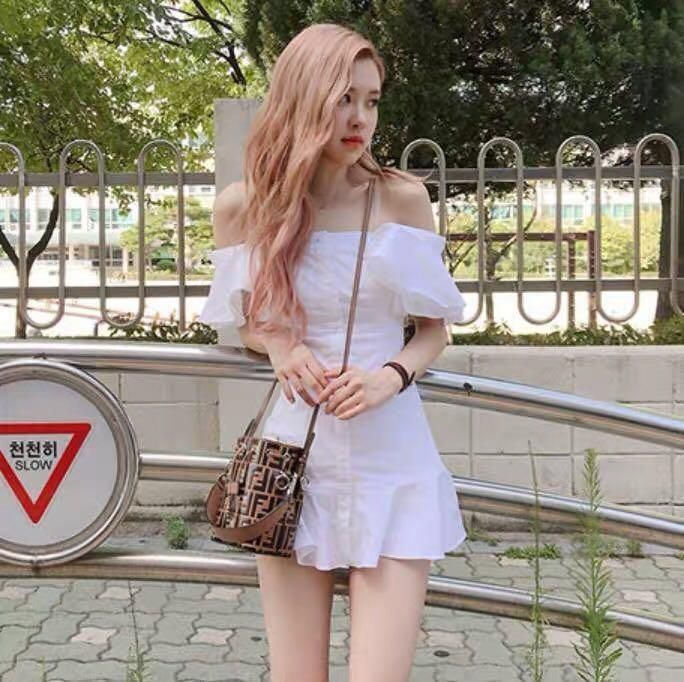 36 Times BLACKPINK's Rosé Wore The PRETTIEST Dresses - Koreaboo