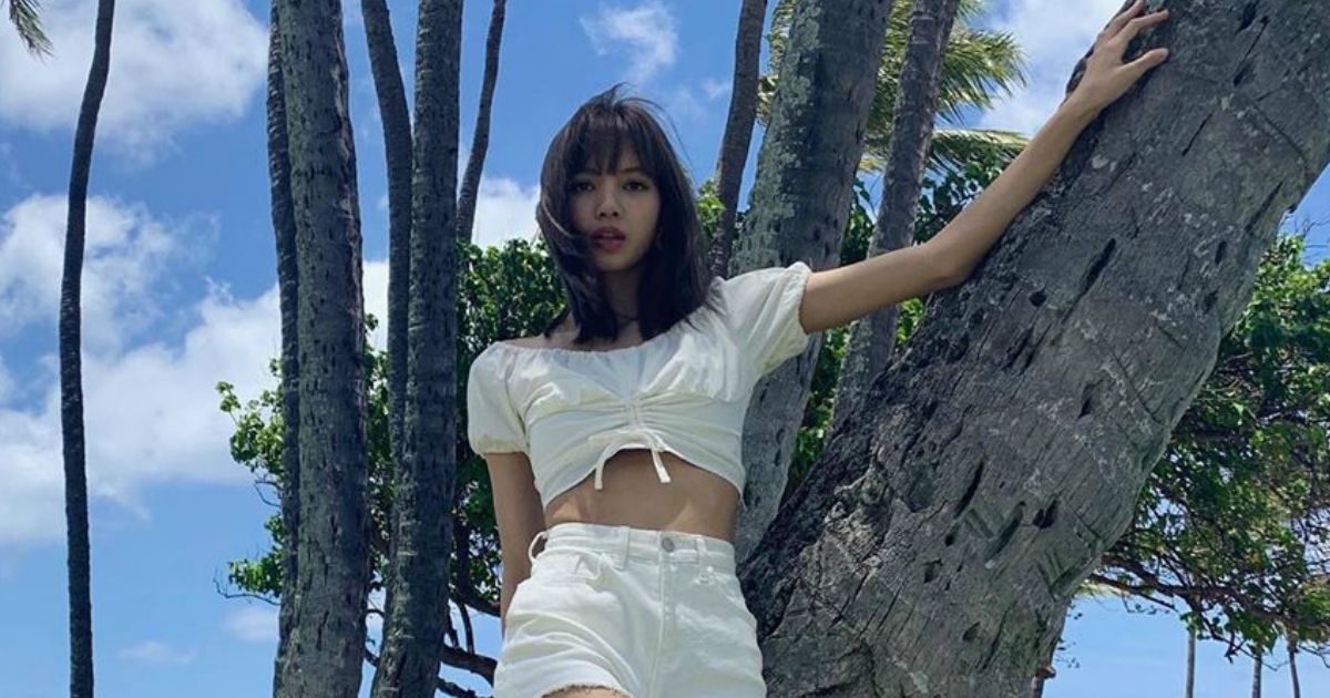 BLACKPINK's Lisa Shows Off Her Long LONG Legs In Latest Instagram ...