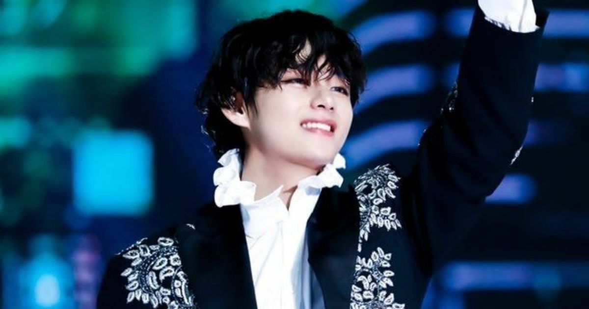 BTS V's Magnificent "Royal Prince Fashion" Reaches Its Peak At 2019 MMA ...