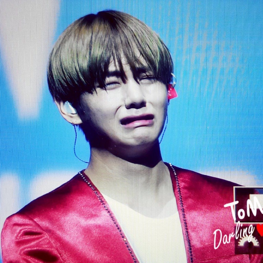 Proof That BTS V Might Be Reading K-Pop Forums