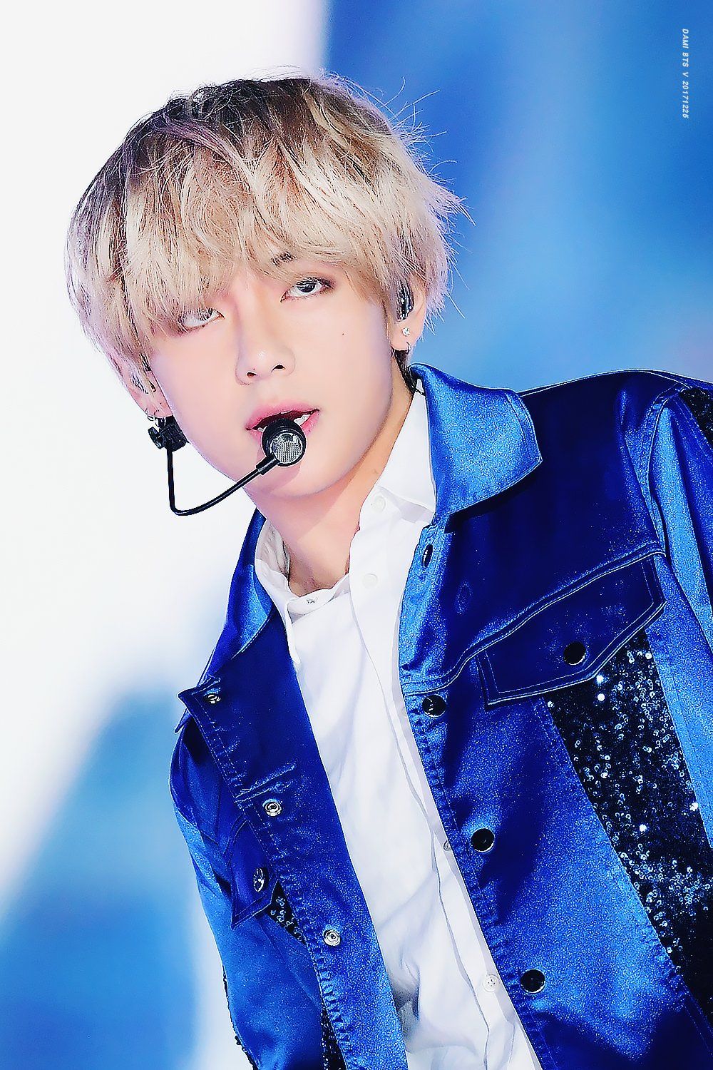These 30+ Pics Prove BTS's V Looks Breathtaking In Every Color Of The ...