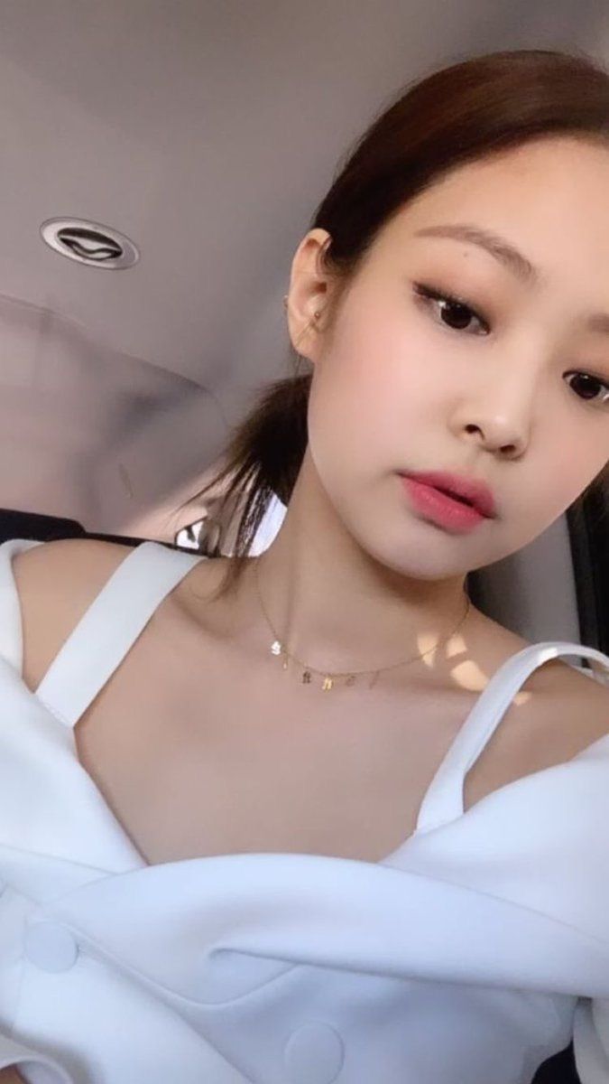 10 Close-ups Of BLACKPINK's Jennie We Don't Talk About Enough But ...