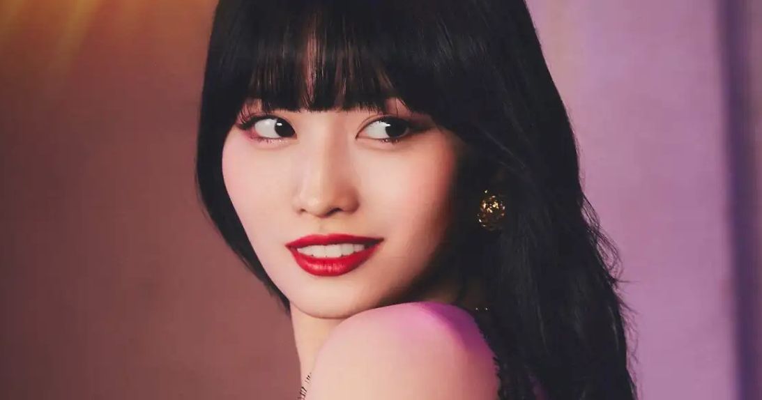 TWICE's Momo Makes Jaws Drop And Goes Viral With Her Gorgeous, Revealing Outfit On Instagram ...