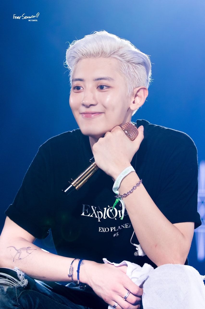 Just 31 Photos Of EXO Chanyeol And His Deep Dimple To Make Your Day ...