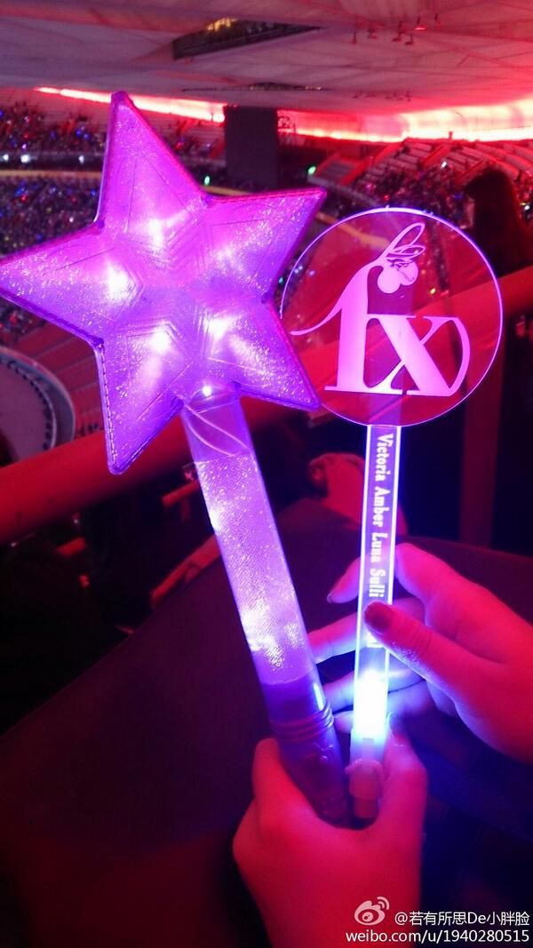 Fans Of These SM Girl Groups Want Their Official Lightsticks...NOW ...