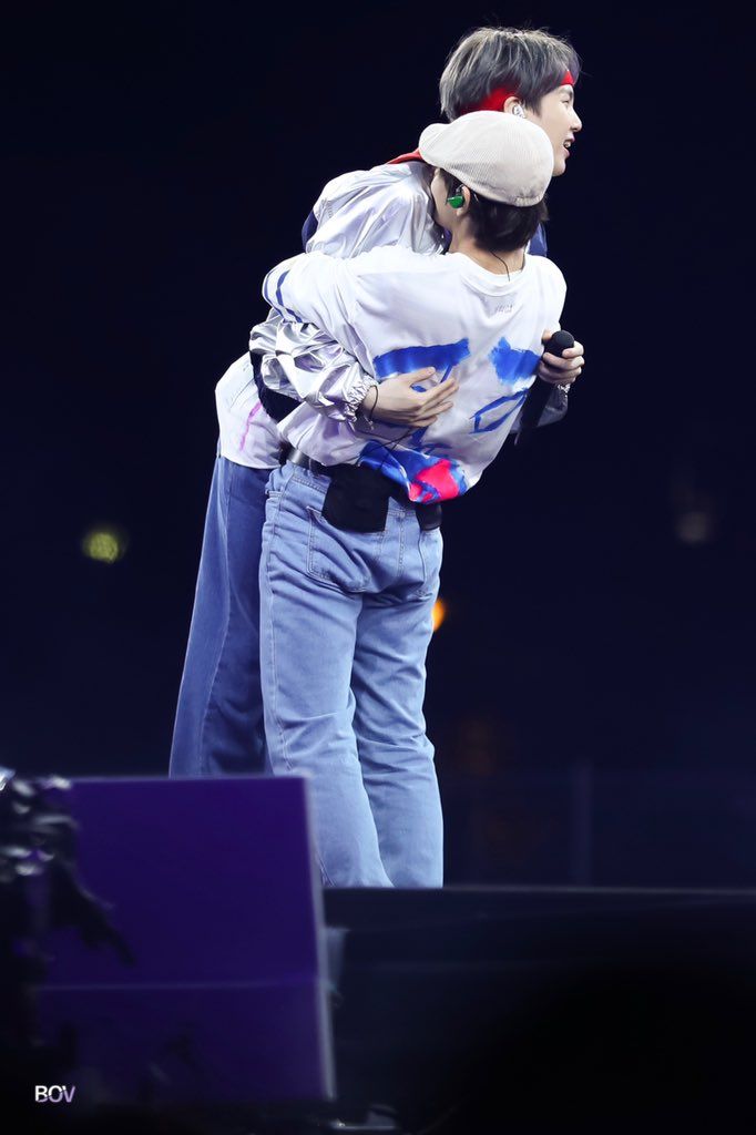 BTS Suga's Reaction To V's Hugs Is Making Everybody Feel Soft