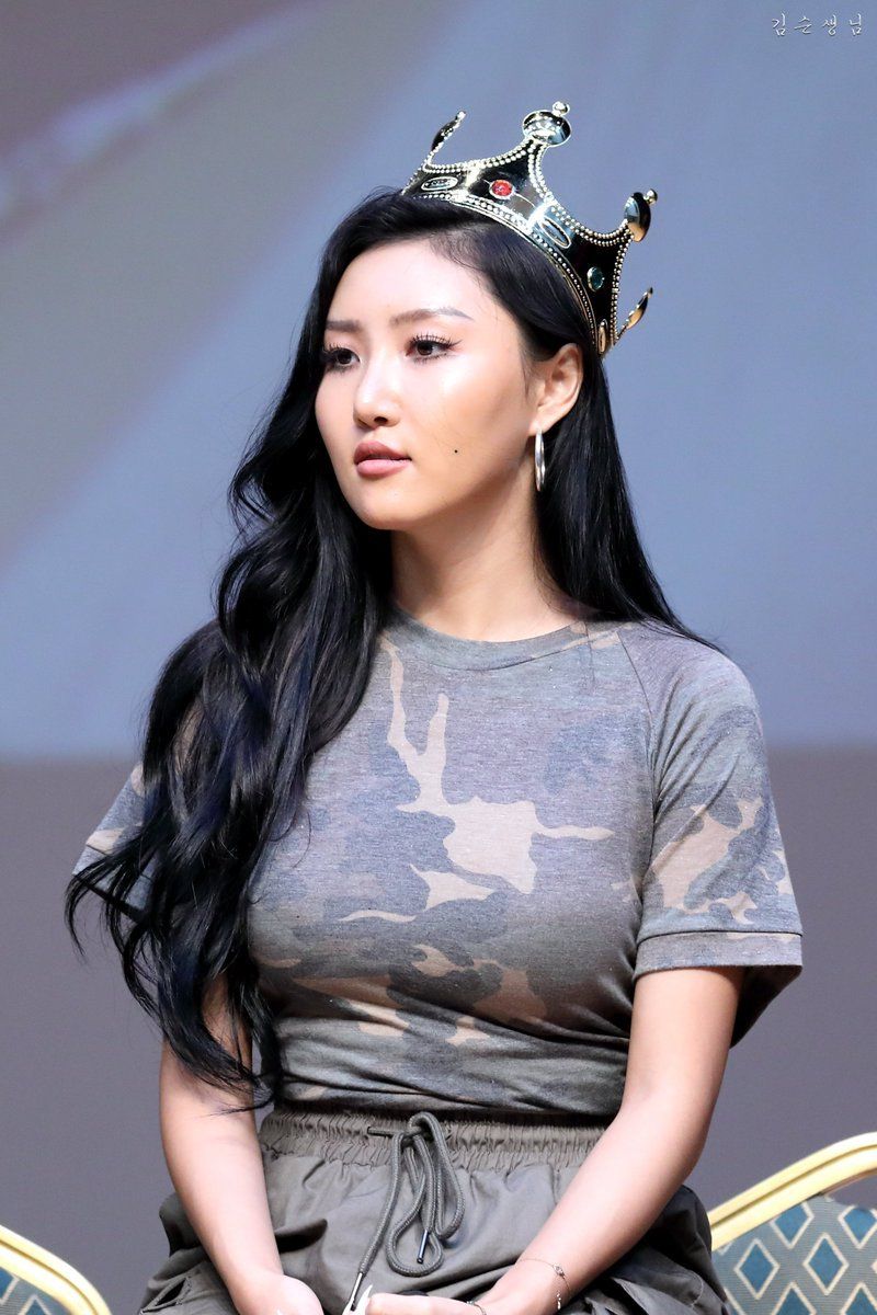 8 Times MAMAMOO's Hwasa Said F*ck Beauty Standards & Paved Her Own Way ...