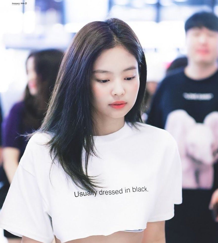 BLACKPINK's Jennie Was Beautiful Her Entire Life, And These Similar ...