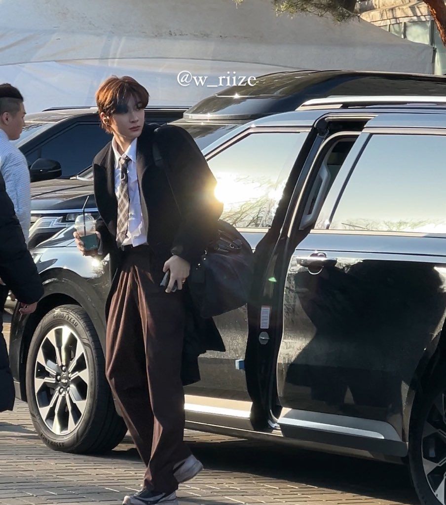 RIIZE Anton's Handsome Visuals Shine Through In Newly Released Fan ...