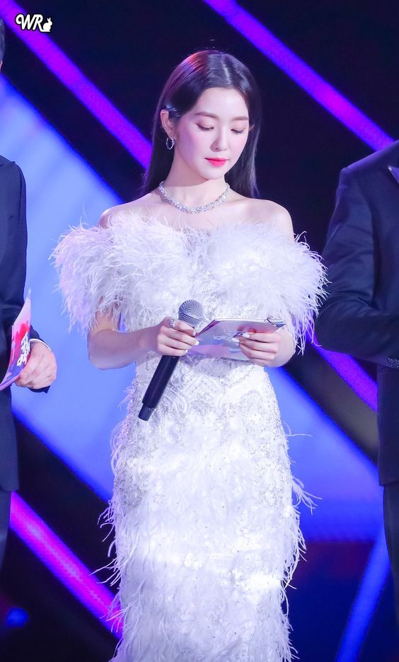 9 Times Red Velvet's Irene Was A Visual Princess In The Prettiest Gowns ...
