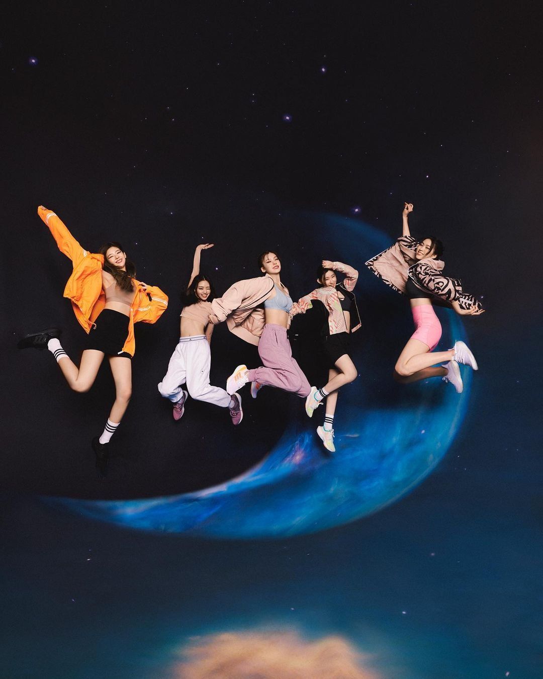 ITZY's Latest Fashion Pictorials Prove That The Group Has No Visual ...