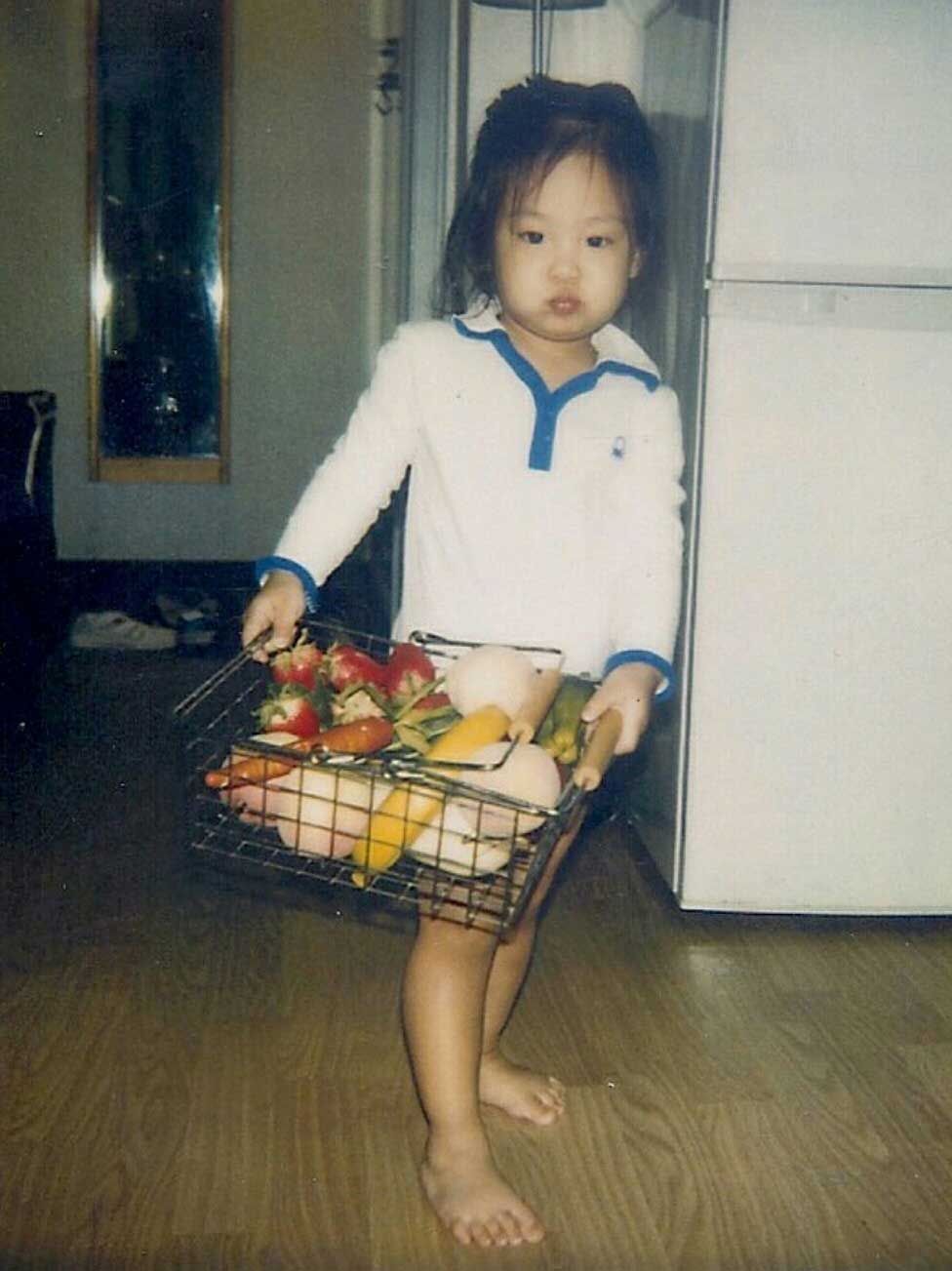 BLACKPINK's Jennie Was Beautiful Her Entire Life, And These Similar ...