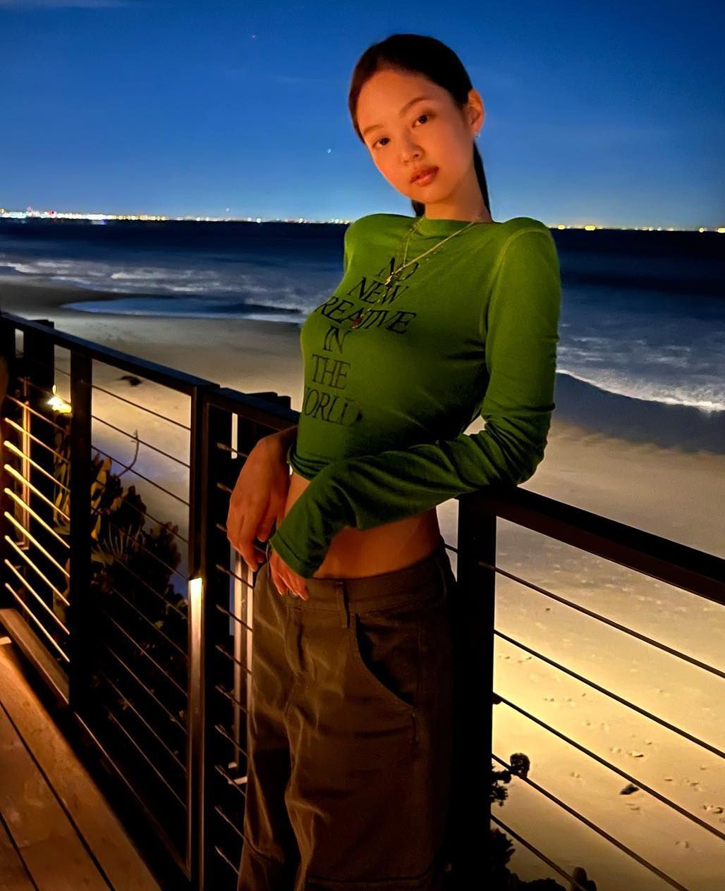 10 Times BLACKPINK's Jennie Stayed On Trend With Y2K Fashion - Koreaboo