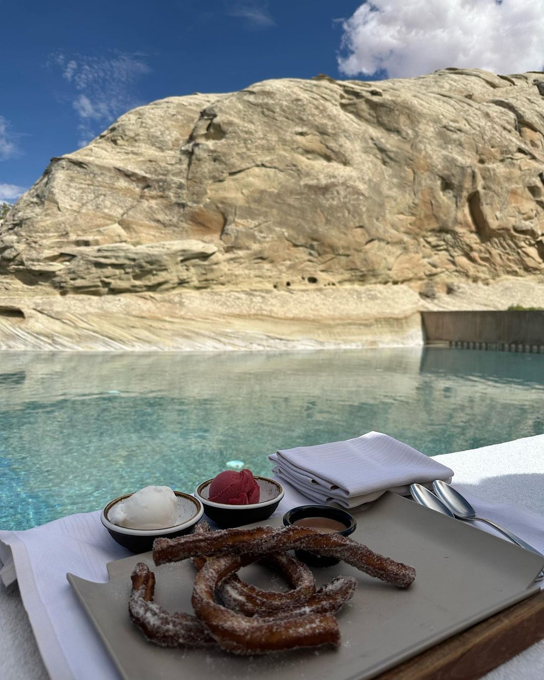 BLACKPINK's Jennie Low-Key Stays At An Ultra-Luxury Resort During Her ...