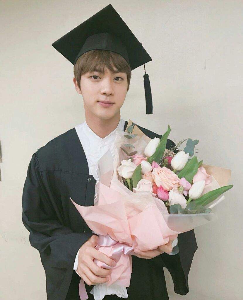 20+ K-Pop Idols Who Are Proud College Graduates - Koreaboo