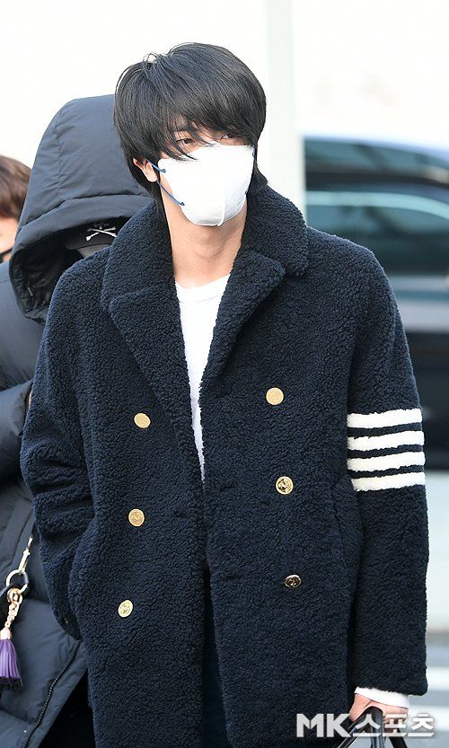 Here's 15 Photos Of Worldwide Handsome BTS Jin's Sexy Mullet - Koreaboo