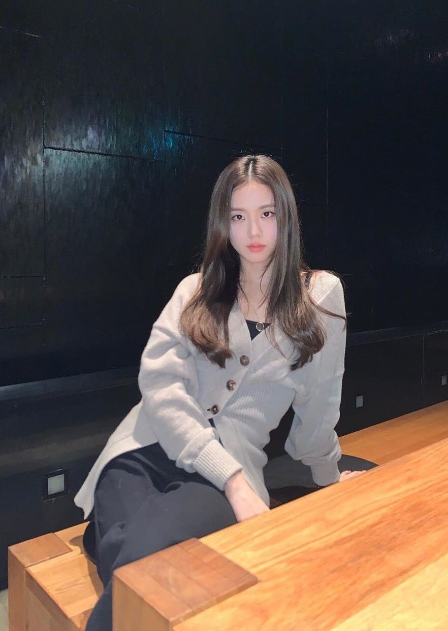 Here Are 20+ Stunning Preppy Looks From BLACKPINK's Jisoo That ...