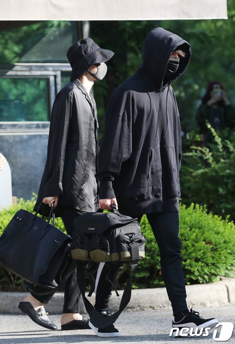 18 Times BTS's Drastic Size Differences Were Captured On Camera