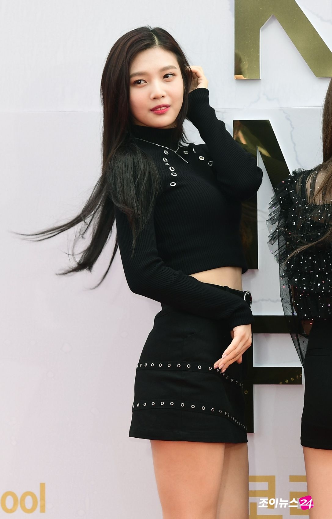 Fans Can't Get Over How Perfect Red Velvet Joy's Body Is