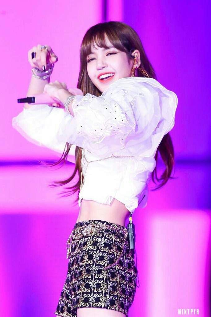 10 Times That BLACKPINK Revealed Their Exquisite Abs And Fans Lost It ...
