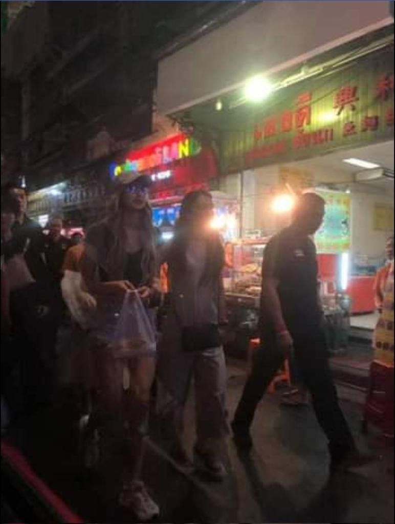 10+ Times BLACKPINK's Lisa Exceeded Our Expectations And Looked ...