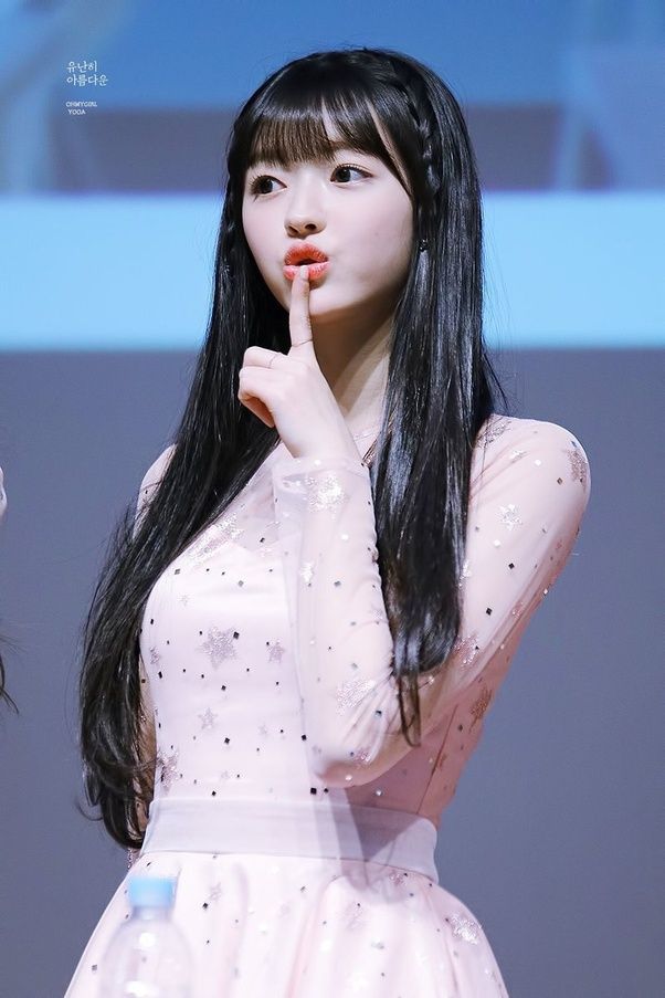 Here Are 8 Female Idols Who Boast Seriously Beautiful Doll Like